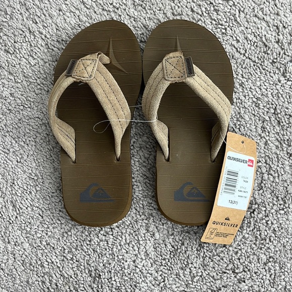 Quiksilver | Shoes | Quicksilver Carver Suede Youth | Poshmark